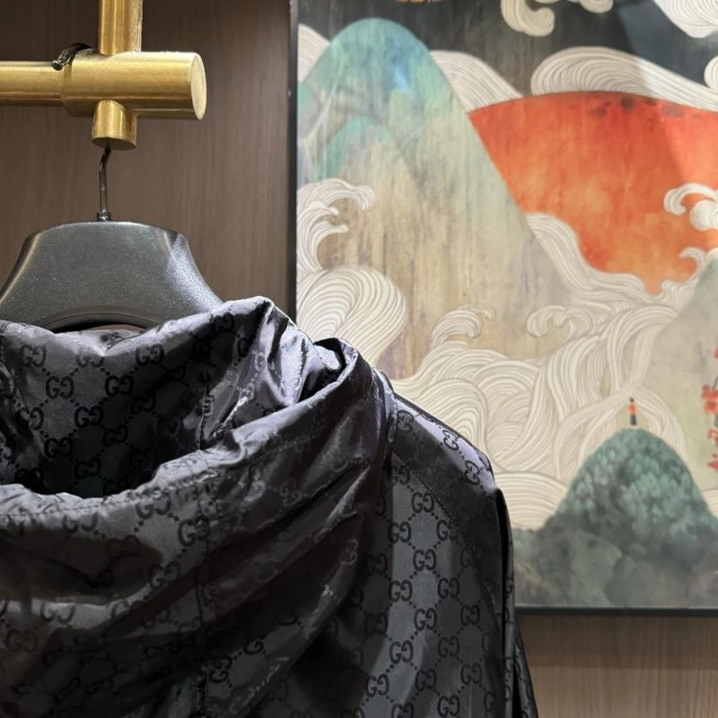 Official Gucci Outwear