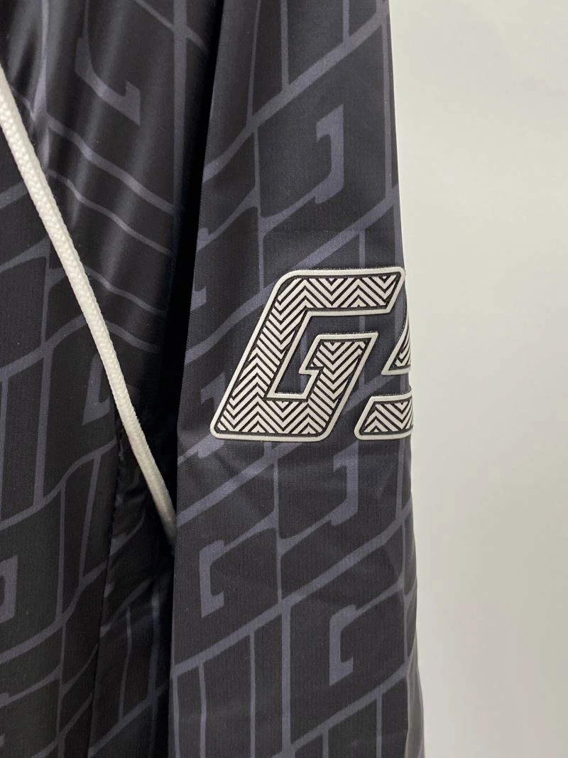 Economical Gucci Outwear