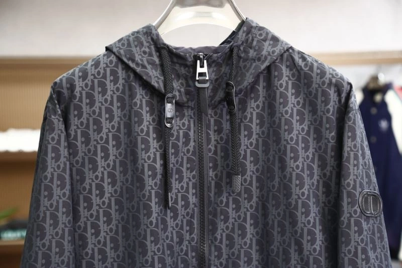 Low-cost Gucci Outwear