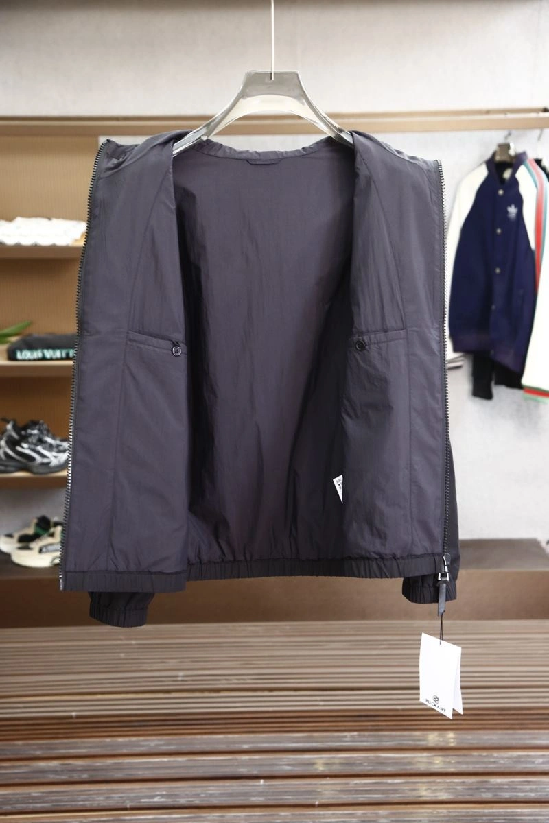 Low-cost Gucci Outwear