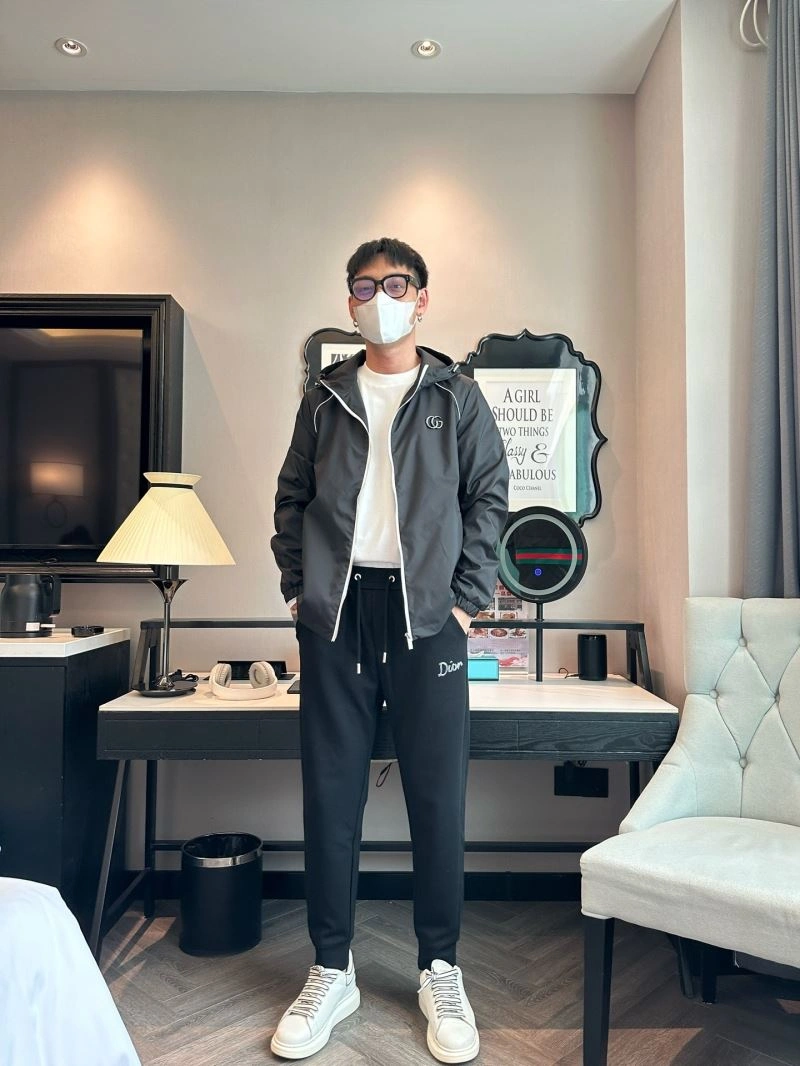 Discounted Gucci Outwear
