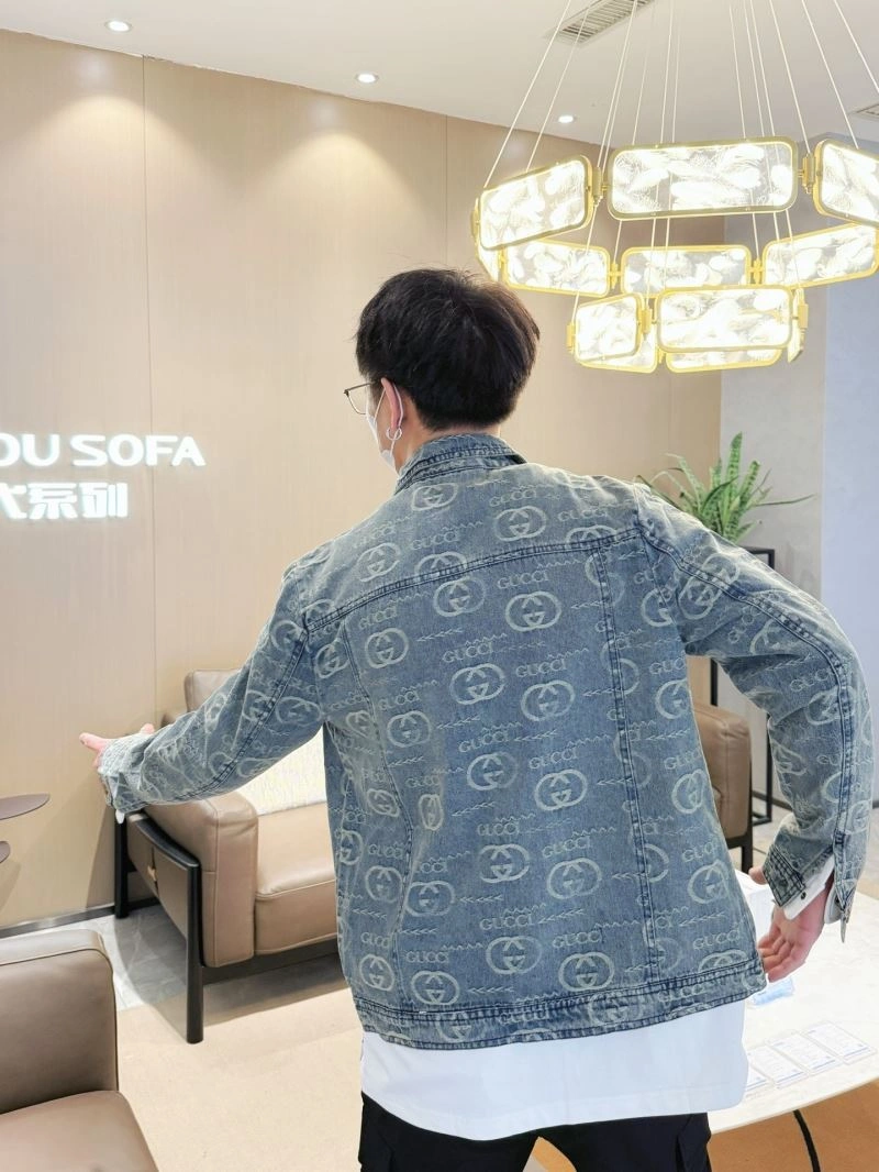 Bargain Gucci Outwear