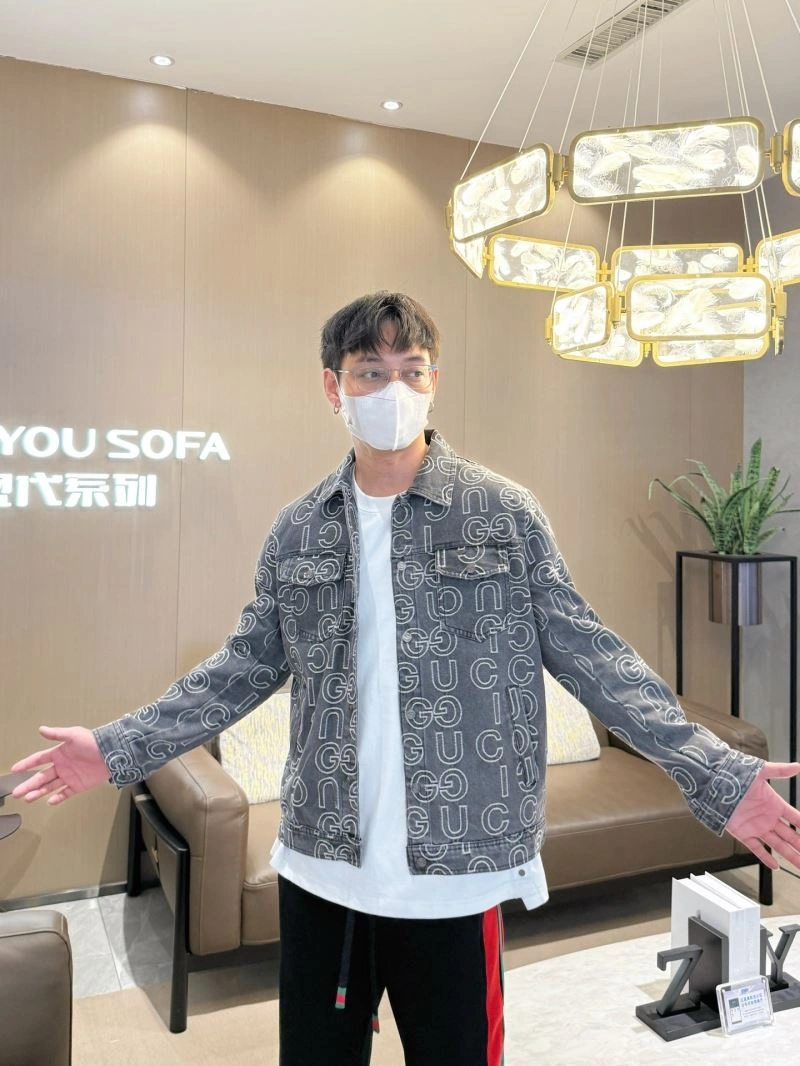 Economical Gucci Outwear