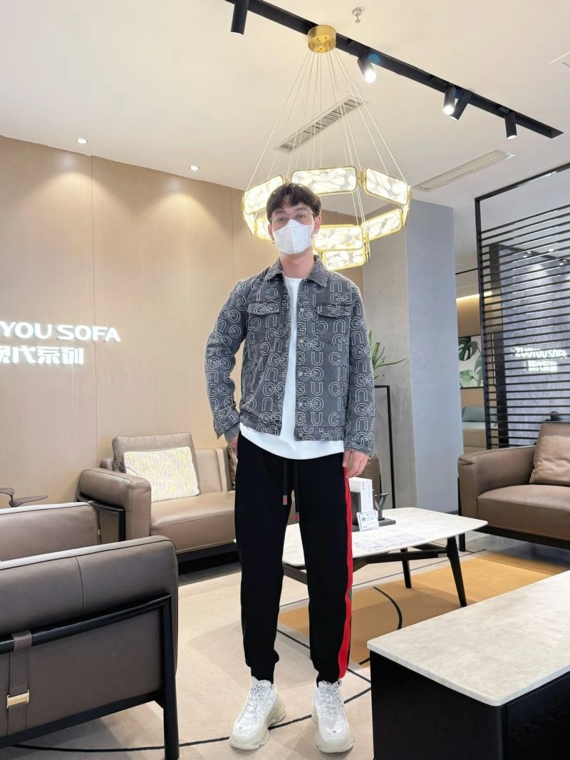Economical Gucci Outwear