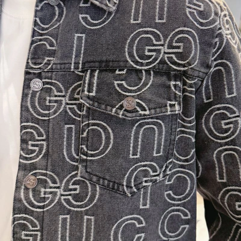 Economical Gucci Outwear
