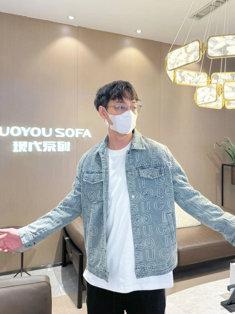 Discounted Gucci Outwear