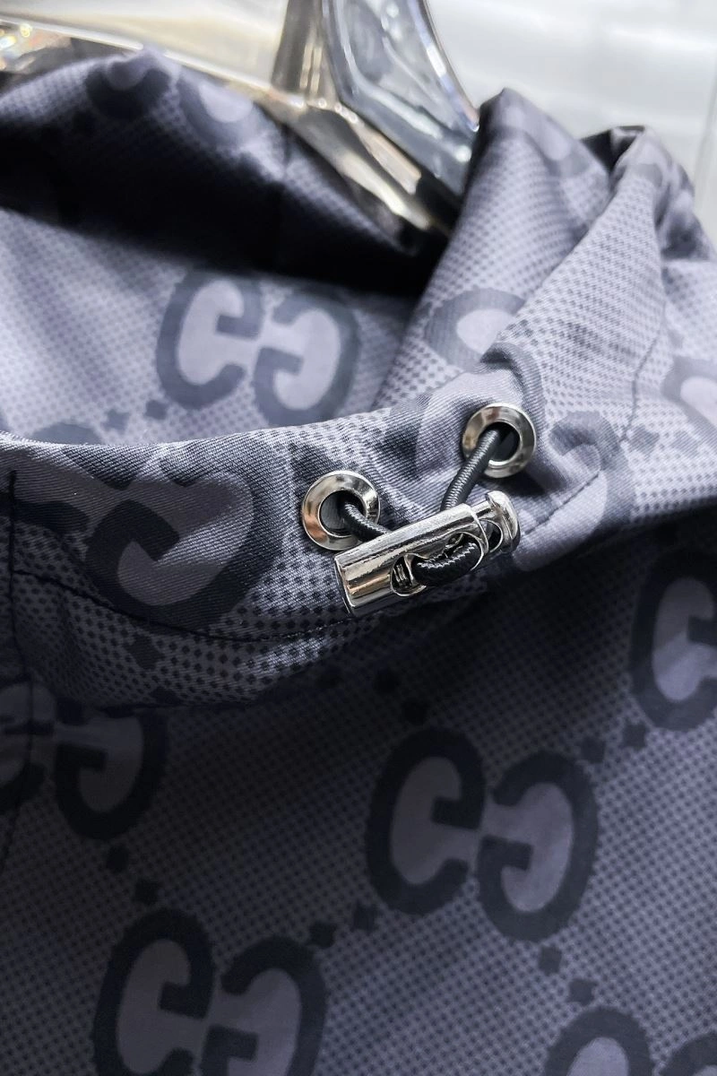 Bargain Gucci Outwear