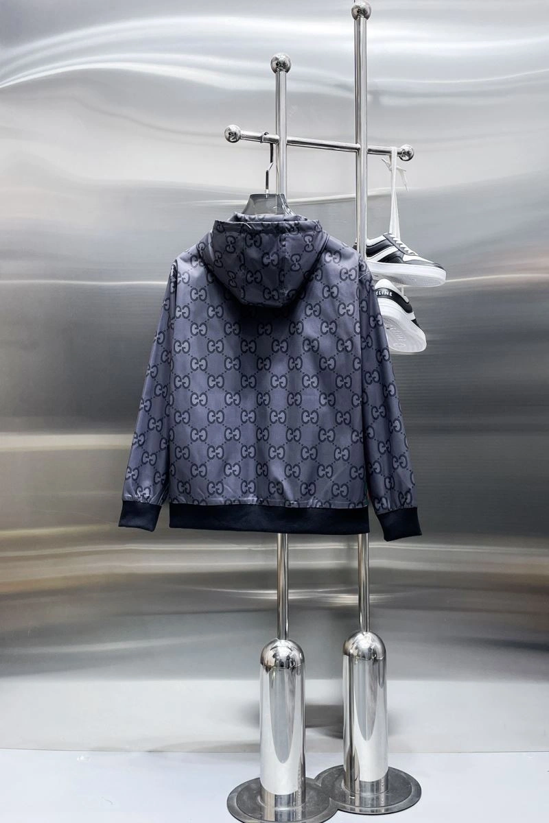 Bargain Gucci Outwear
