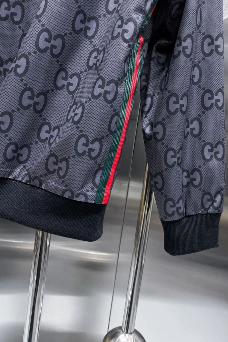 Bargain Gucci Outwear