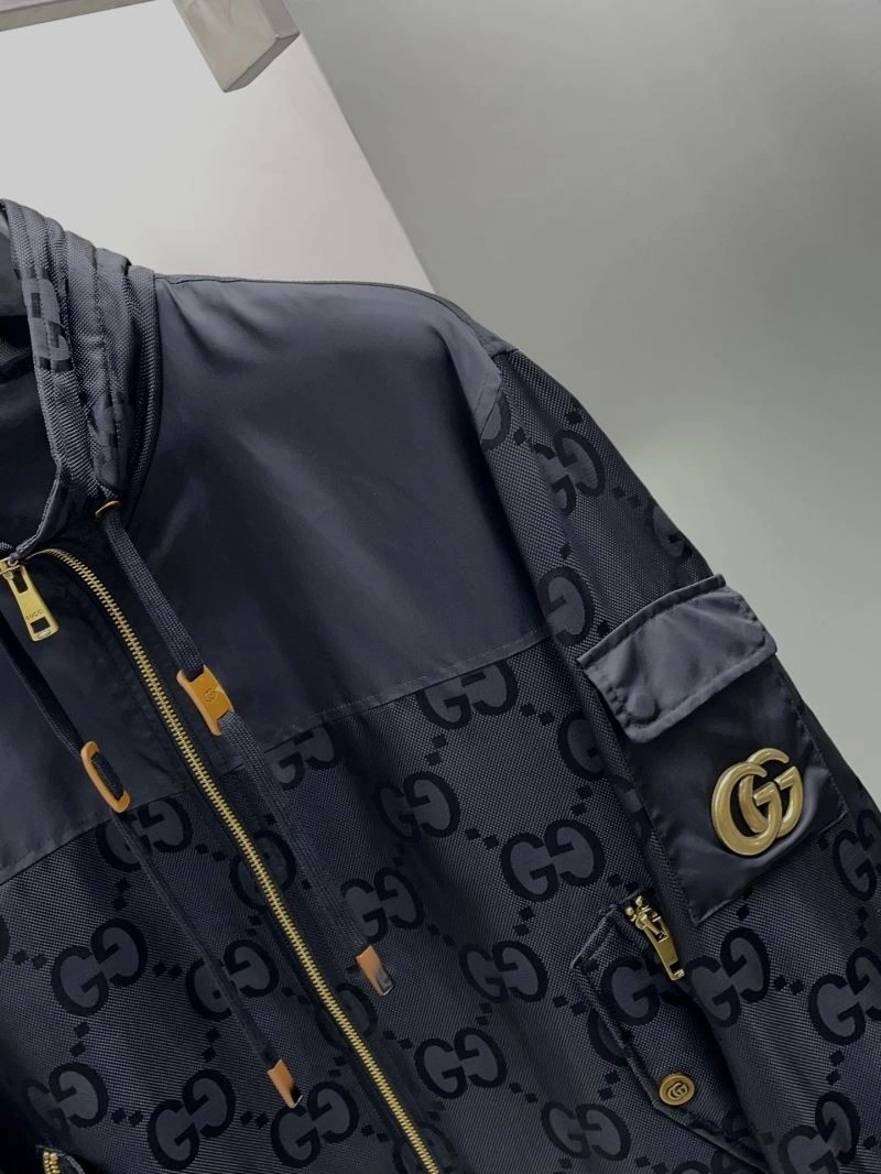 Top mirror Gucci Outwear