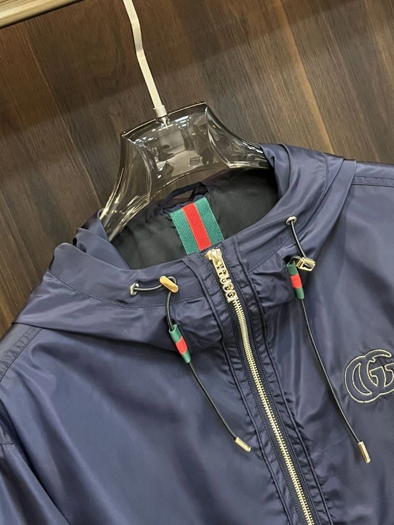 Bargain Gucci Outwear