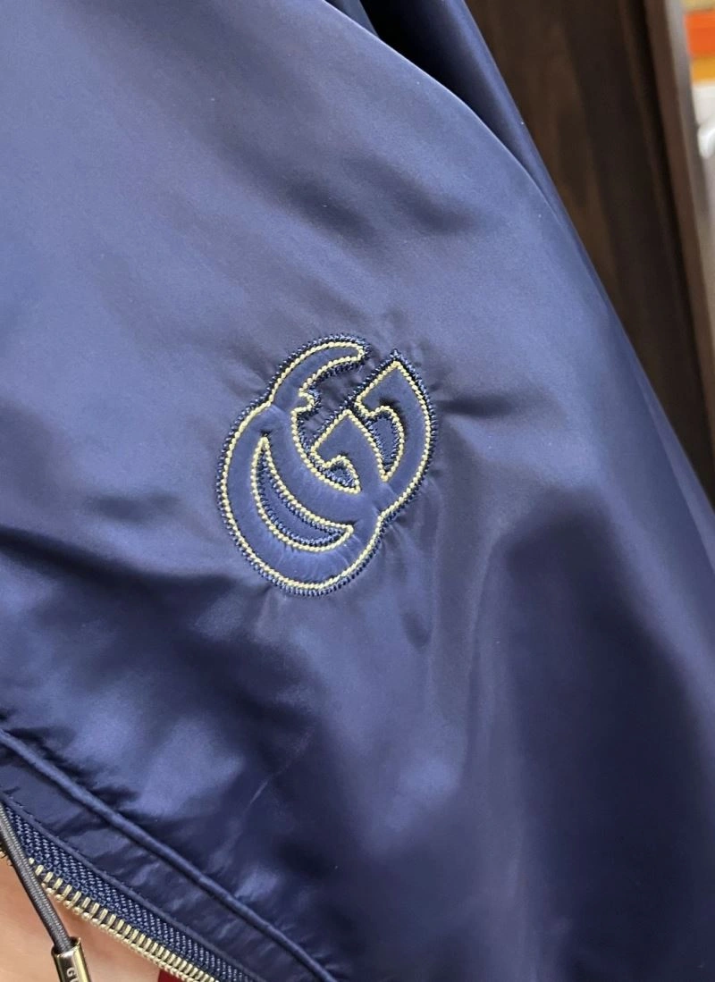 Bargain Gucci Outwear
