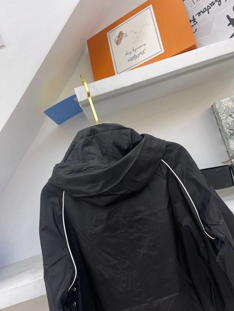 Reasonably priced Gucci Outwear