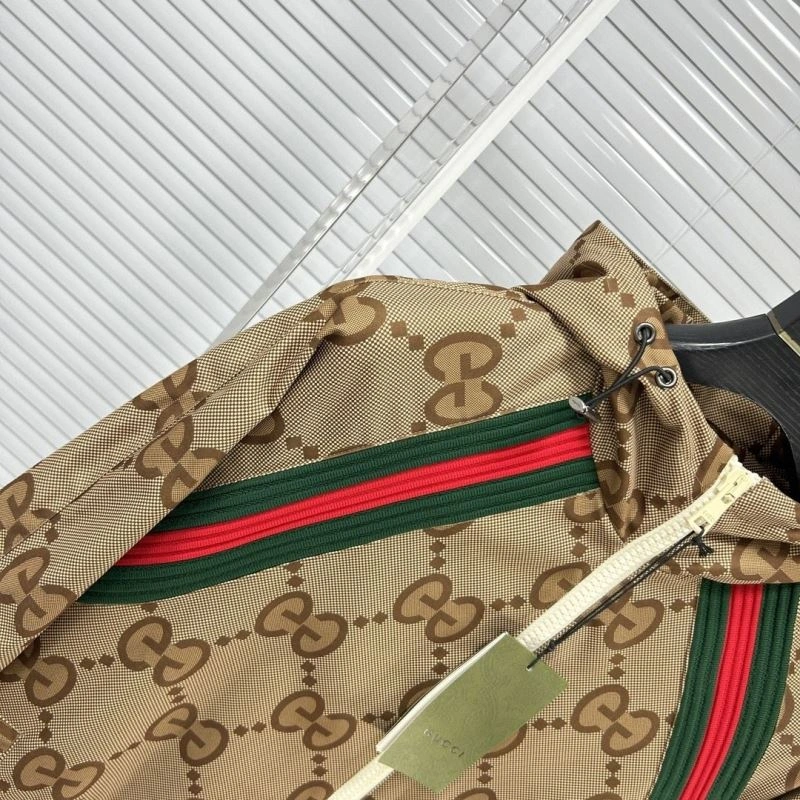 Top match Gucci Outwear
