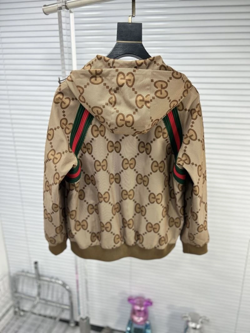 Top match Gucci Outwear