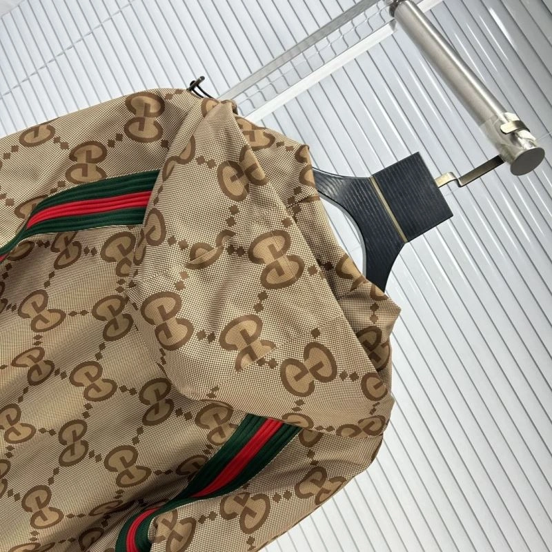 Top match Gucci Outwear