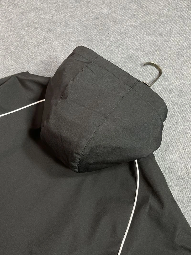 Exact replica Gucci Outwear