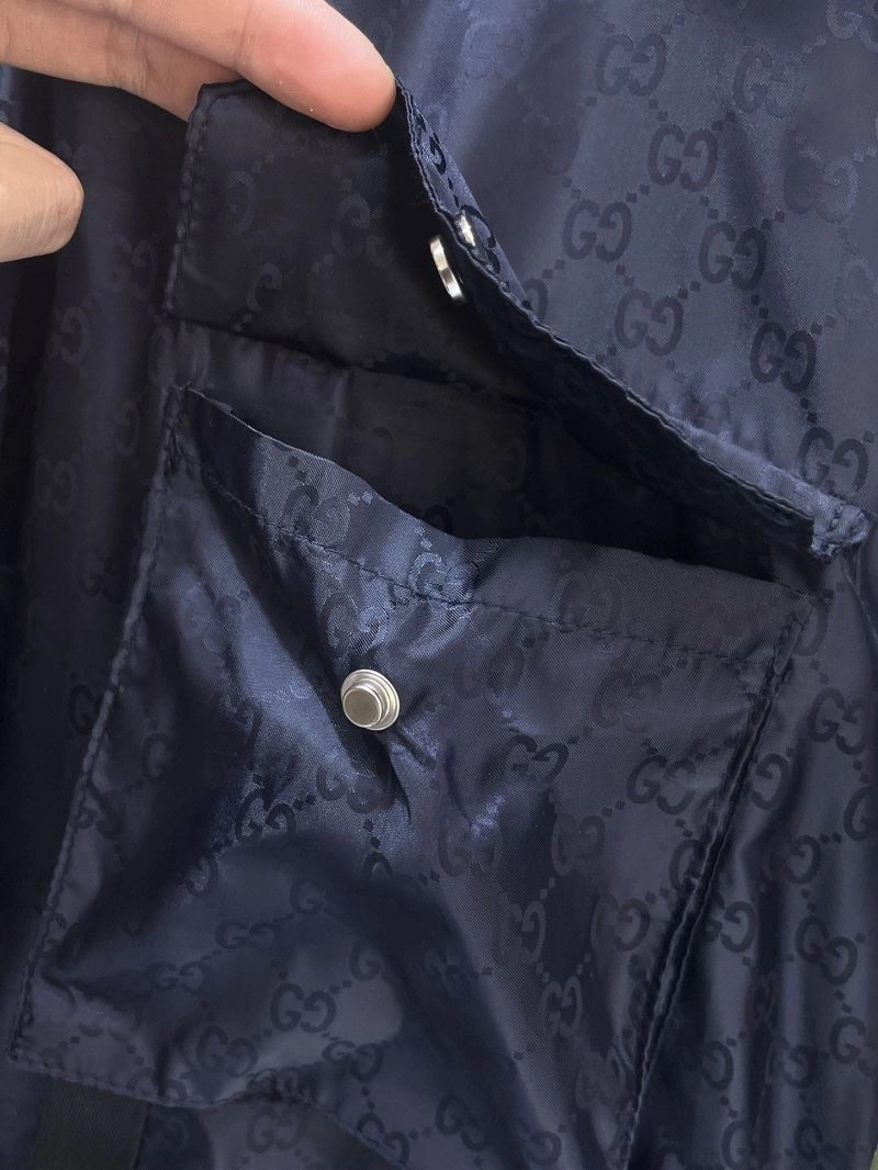 Bargain Gucci Outwear