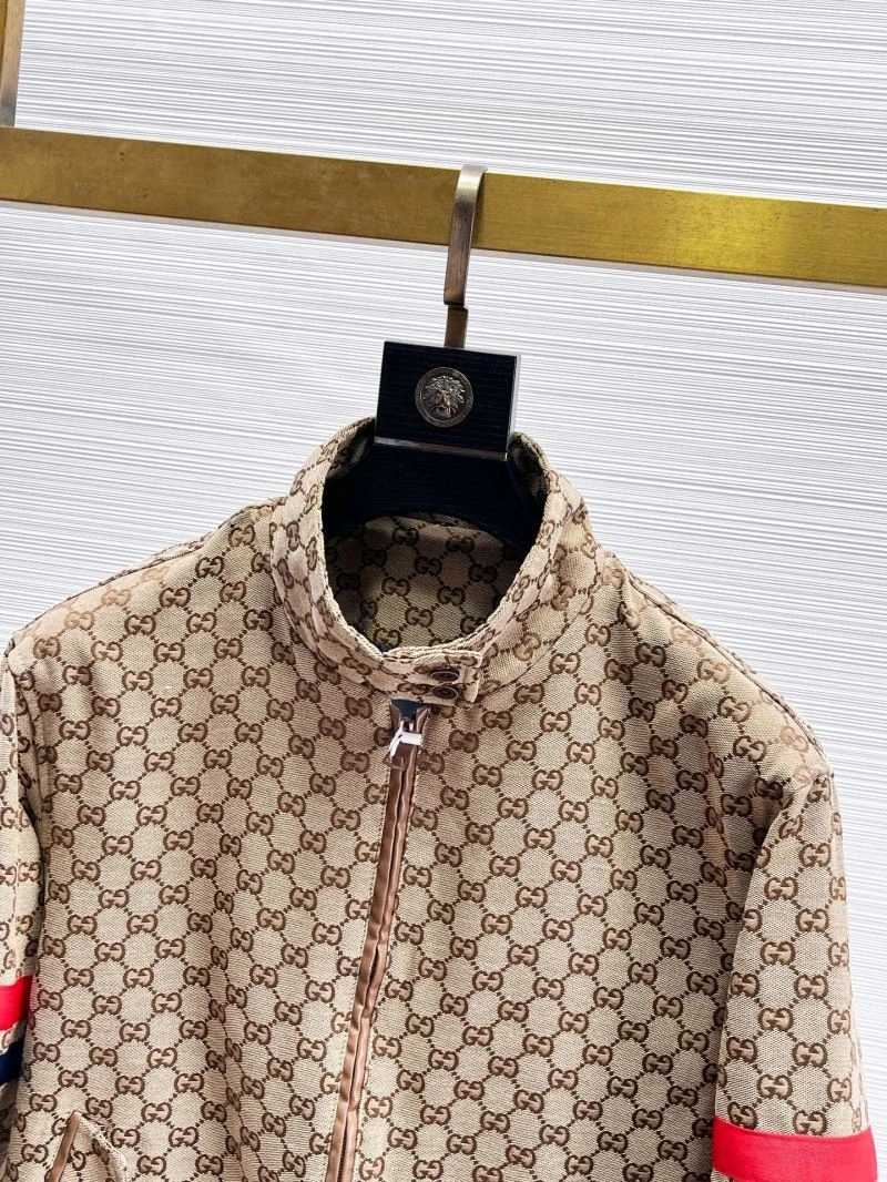 Bargain Gucci Outwear