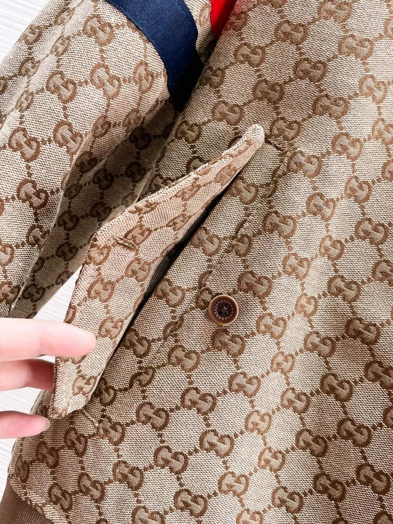 Bargain Gucci Outwear