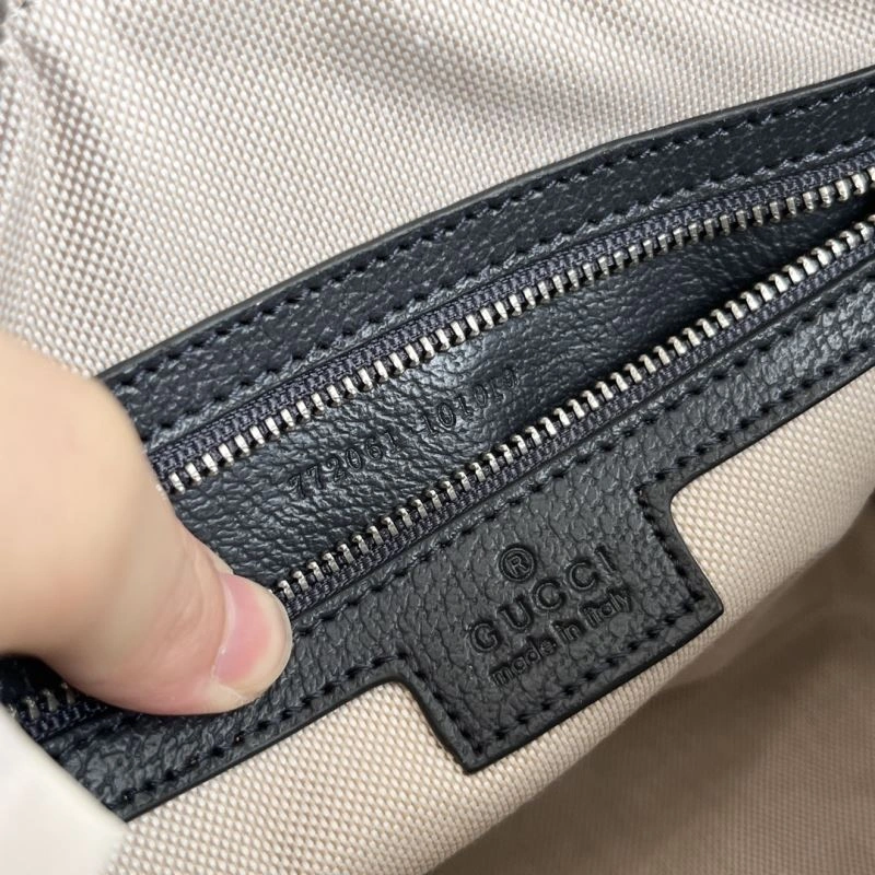 Top mirror Gucci Pillow Bags