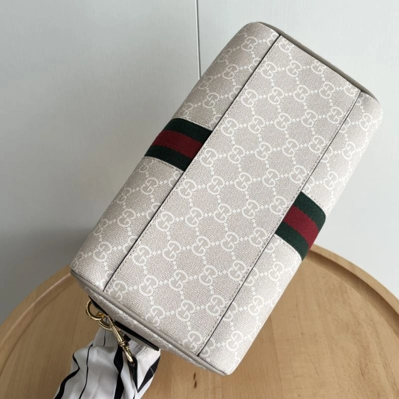 Accurate model Gucci Pillow Bags