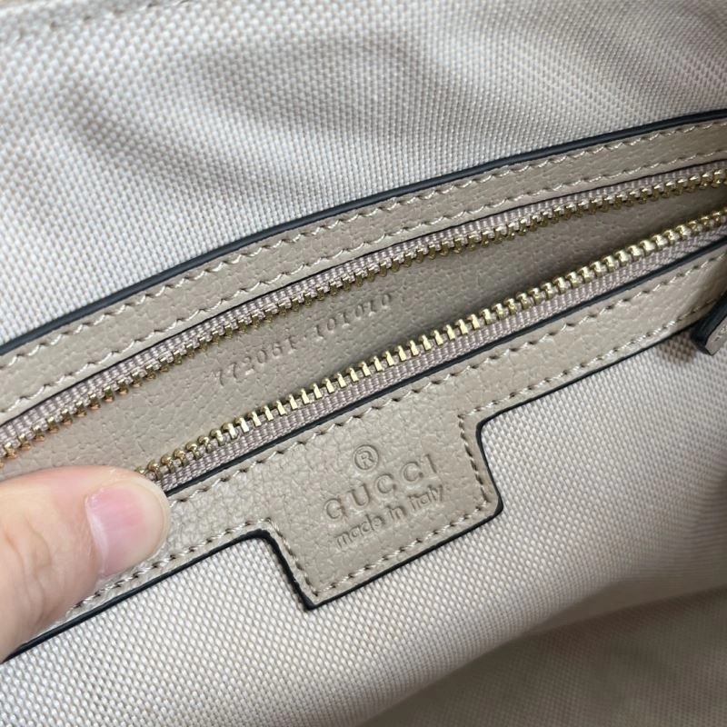 Accurate model Gucci Pillow Bags
