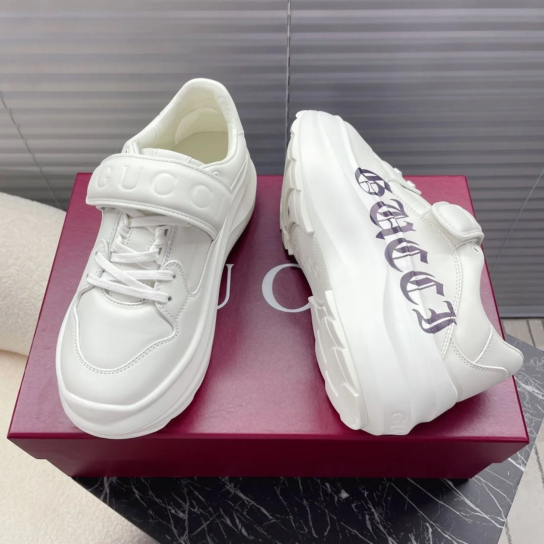 Accurate model Gucci Rhyton Shoes