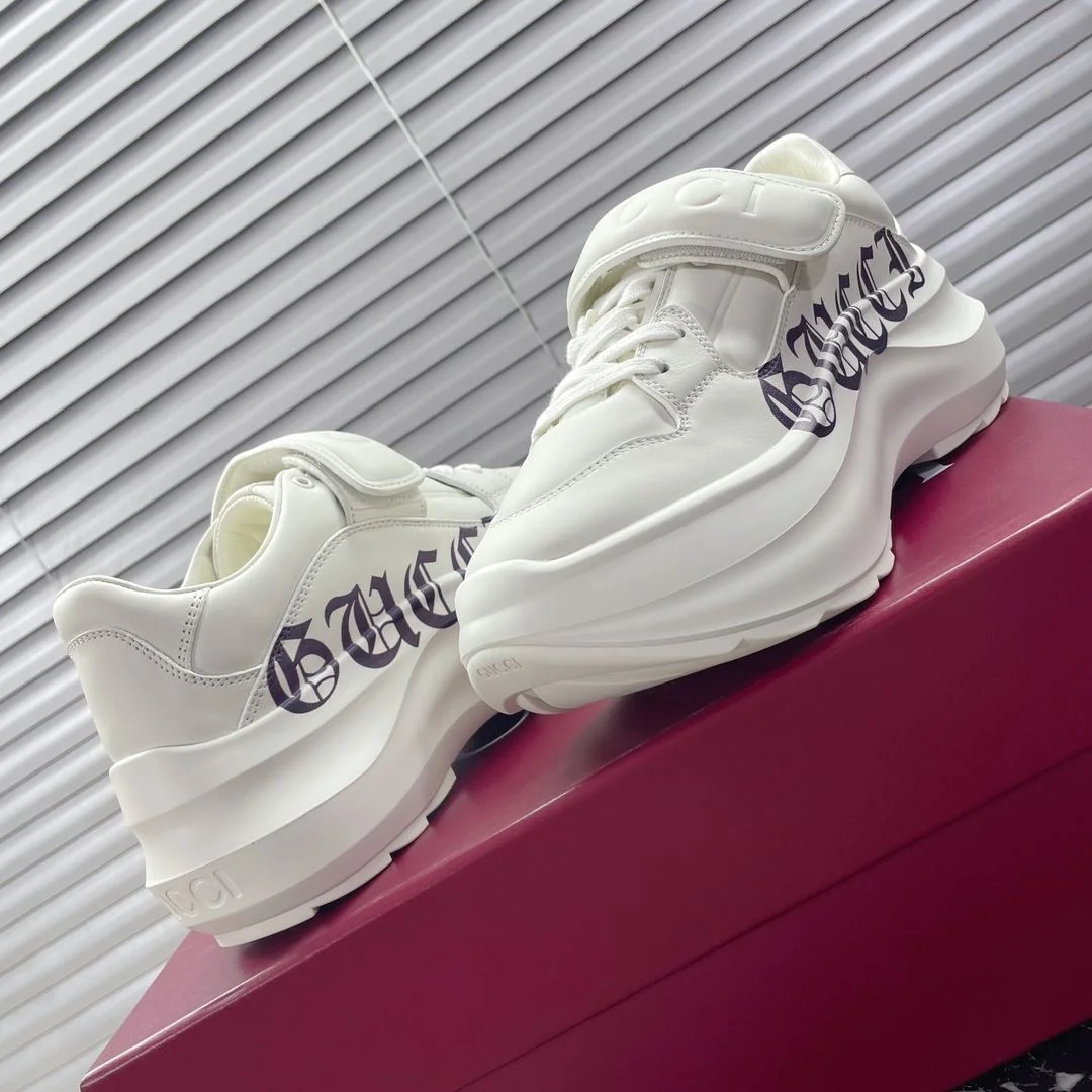 Accurate model Gucci Rhyton Shoes