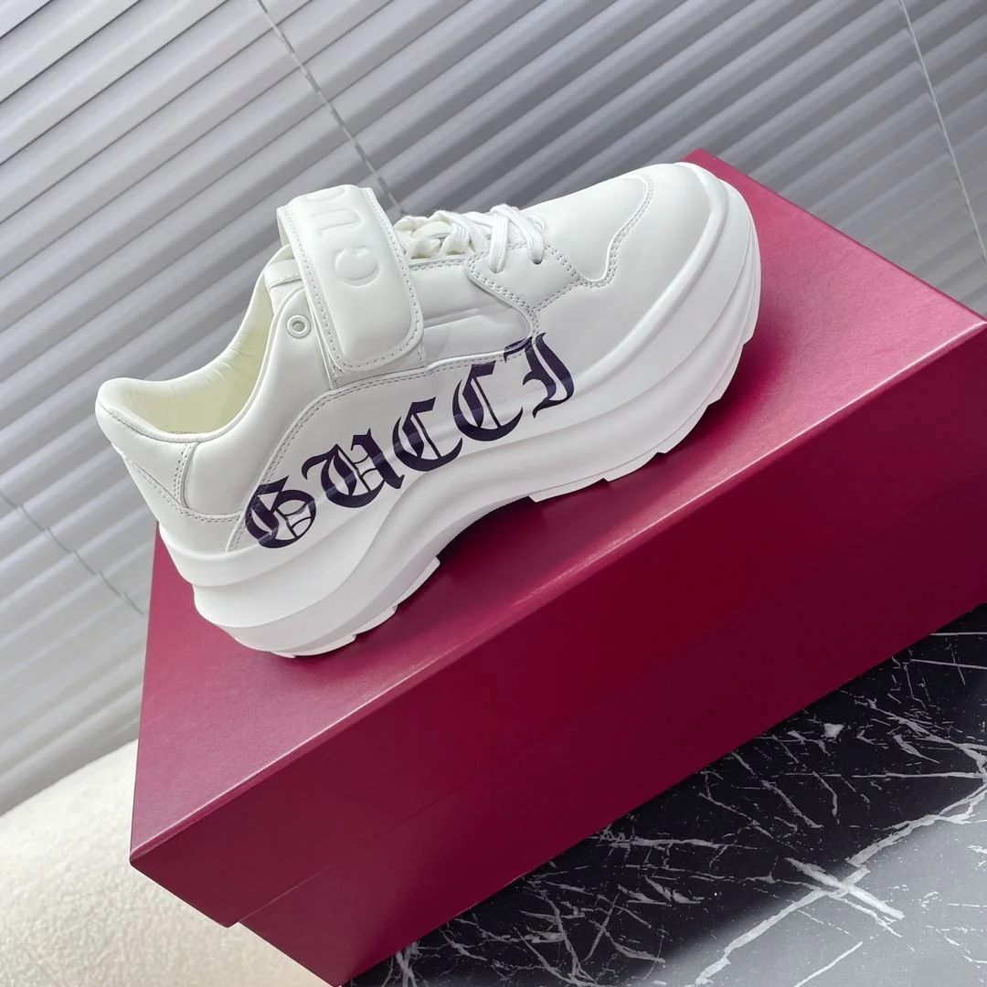 Accurate model Gucci Rhyton Shoes