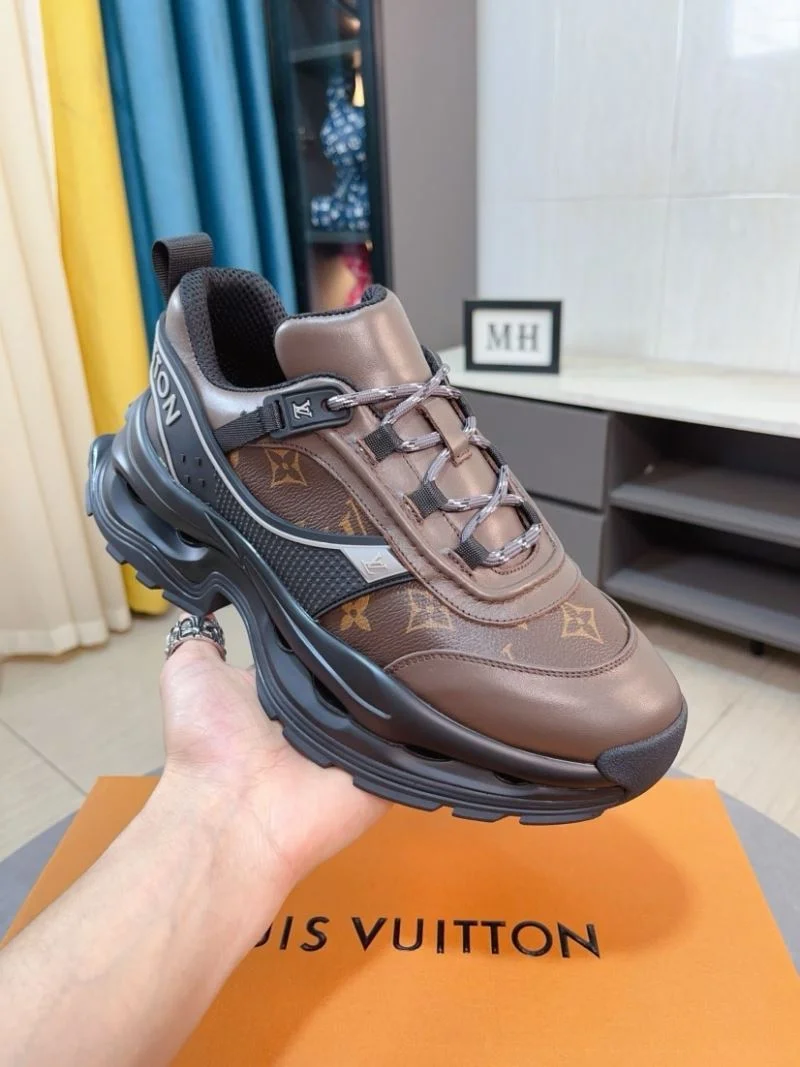 Accurate model Gucci Rhyton Shoes