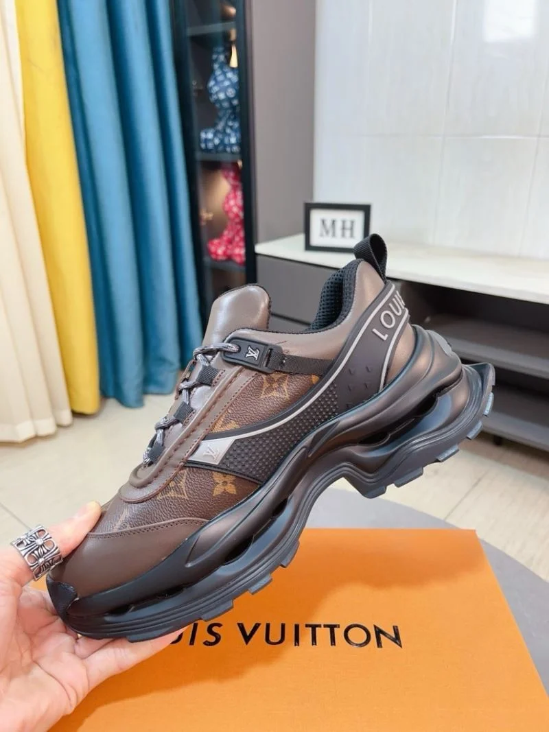 Accurate model Gucci Rhyton Shoes