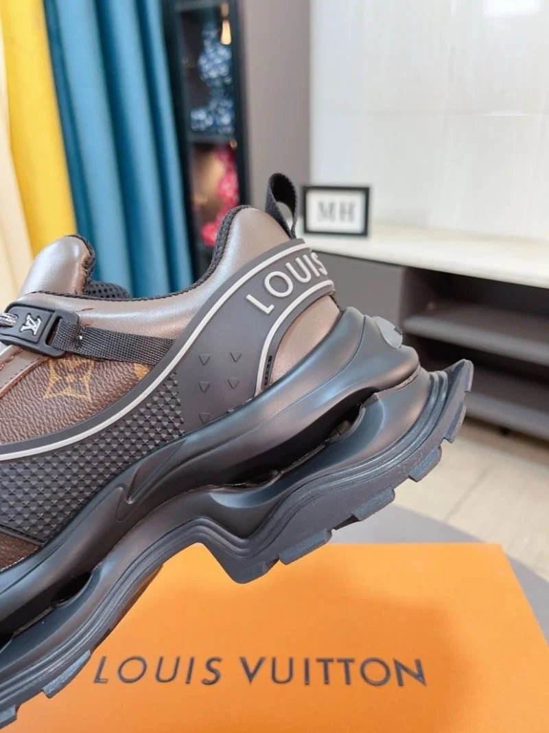 Accurate model Gucci Rhyton Shoes