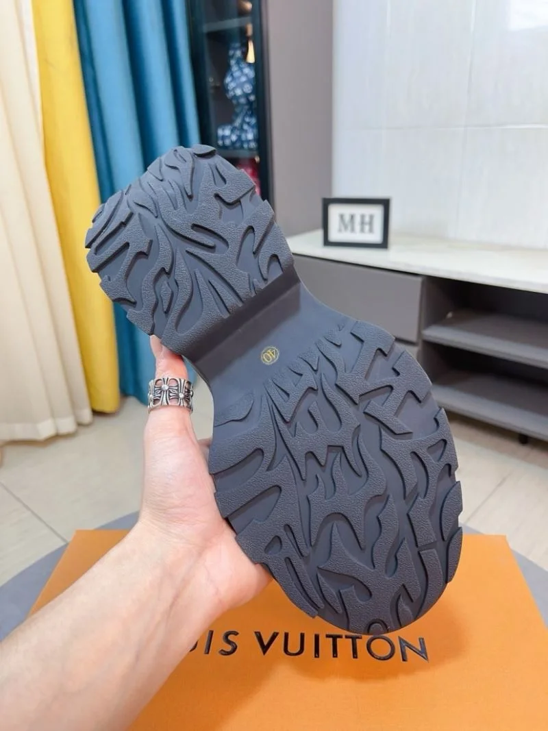 Accurate model Gucci Rhyton Shoes