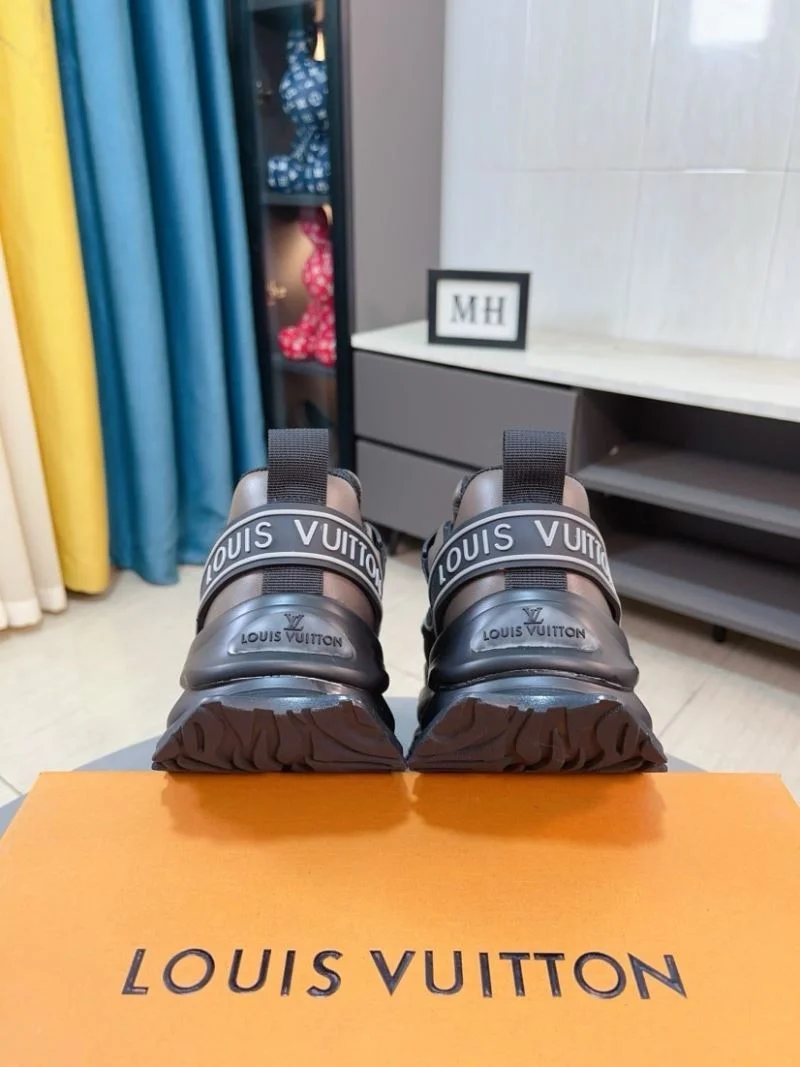 Accurate model Gucci Rhyton Shoes