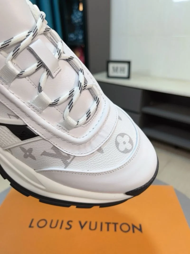 Inexpensive Gucci Rhyton Shoes