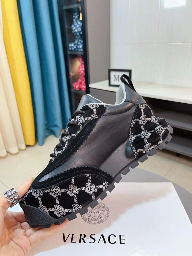 Economical Gucci Rhyton Shoes