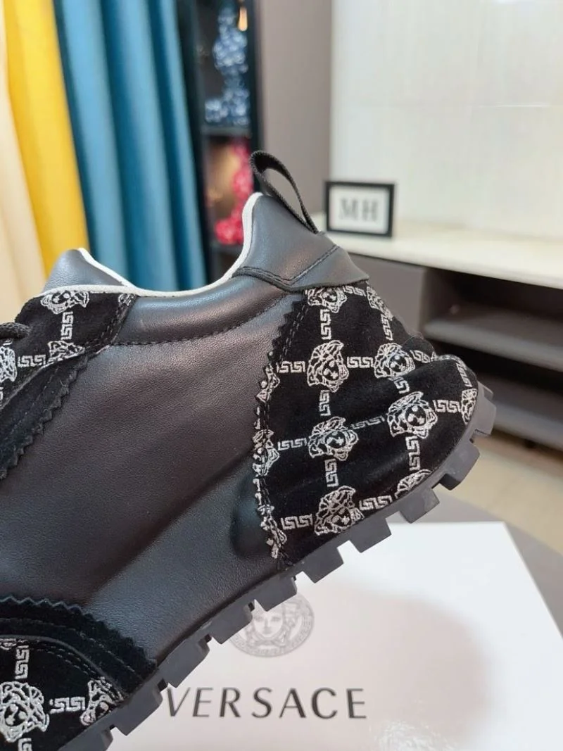 Economical Gucci Rhyton Shoes