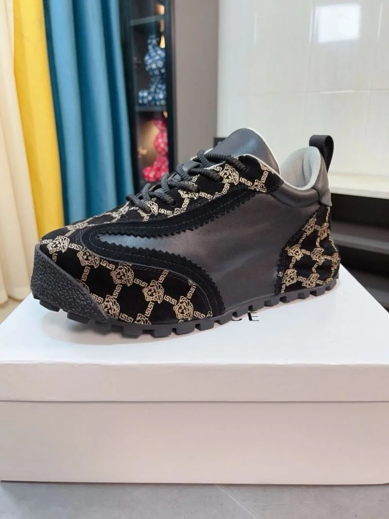 High fidelity Gucci Rhyton Shoes