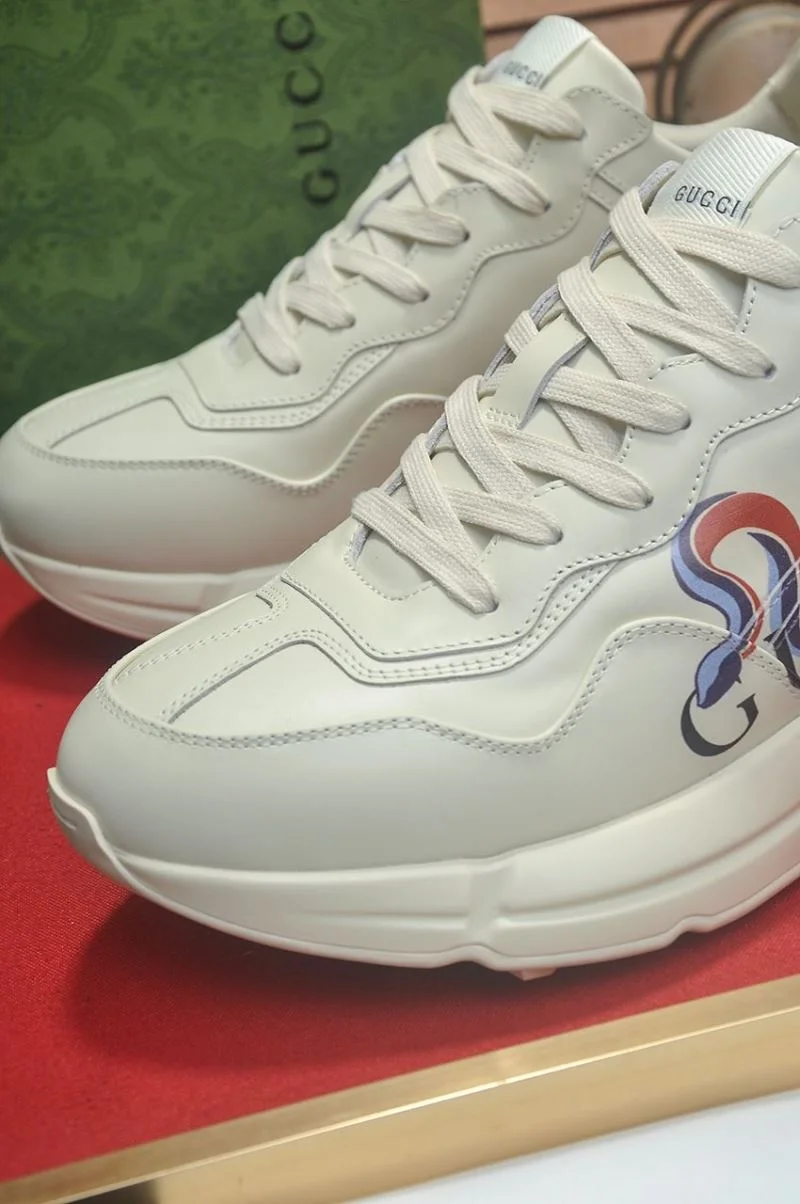 Accurate model Gucci Rhyton Shoes