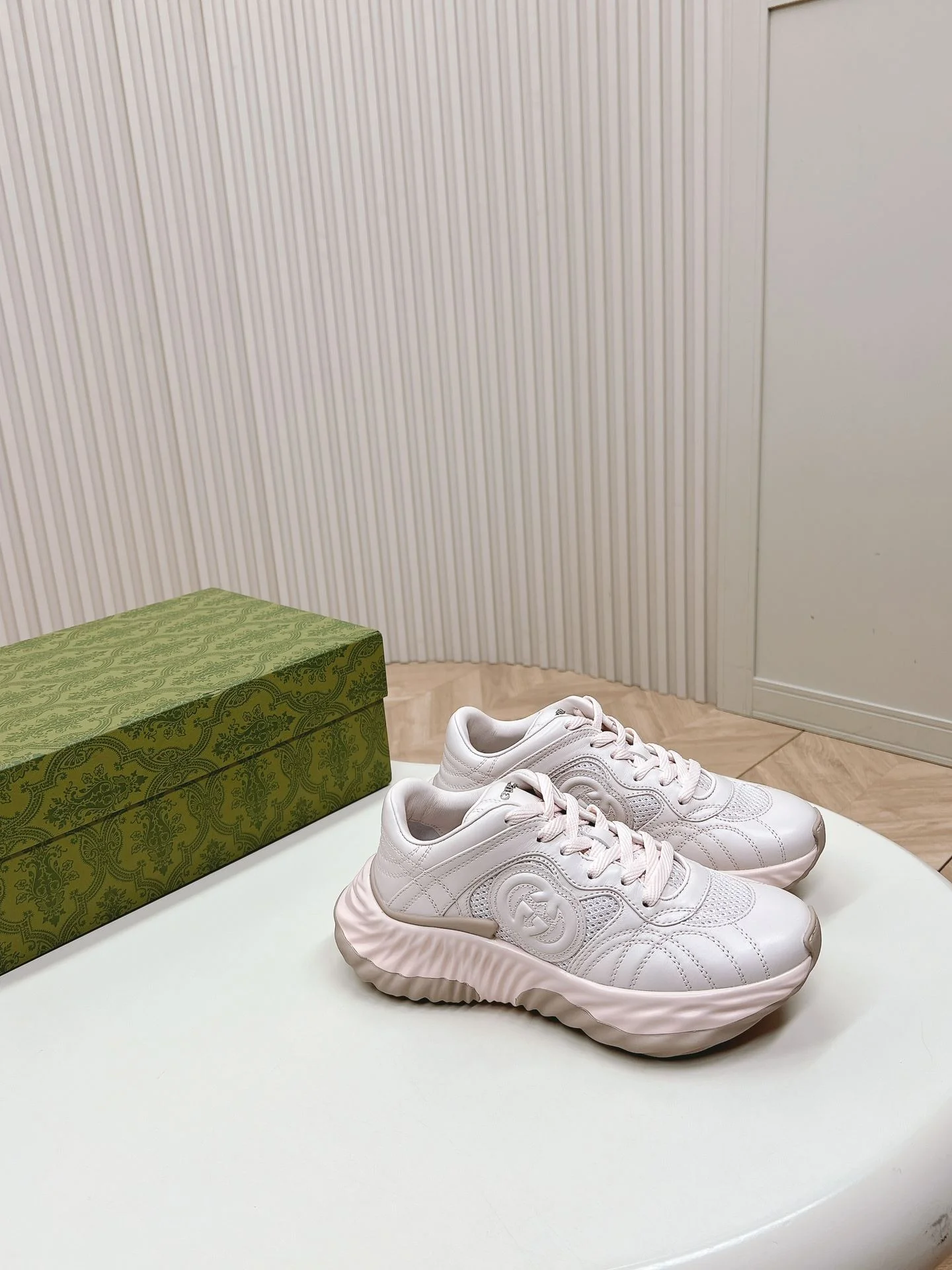 Brand-authenticated Gucci Rhyton Shoes