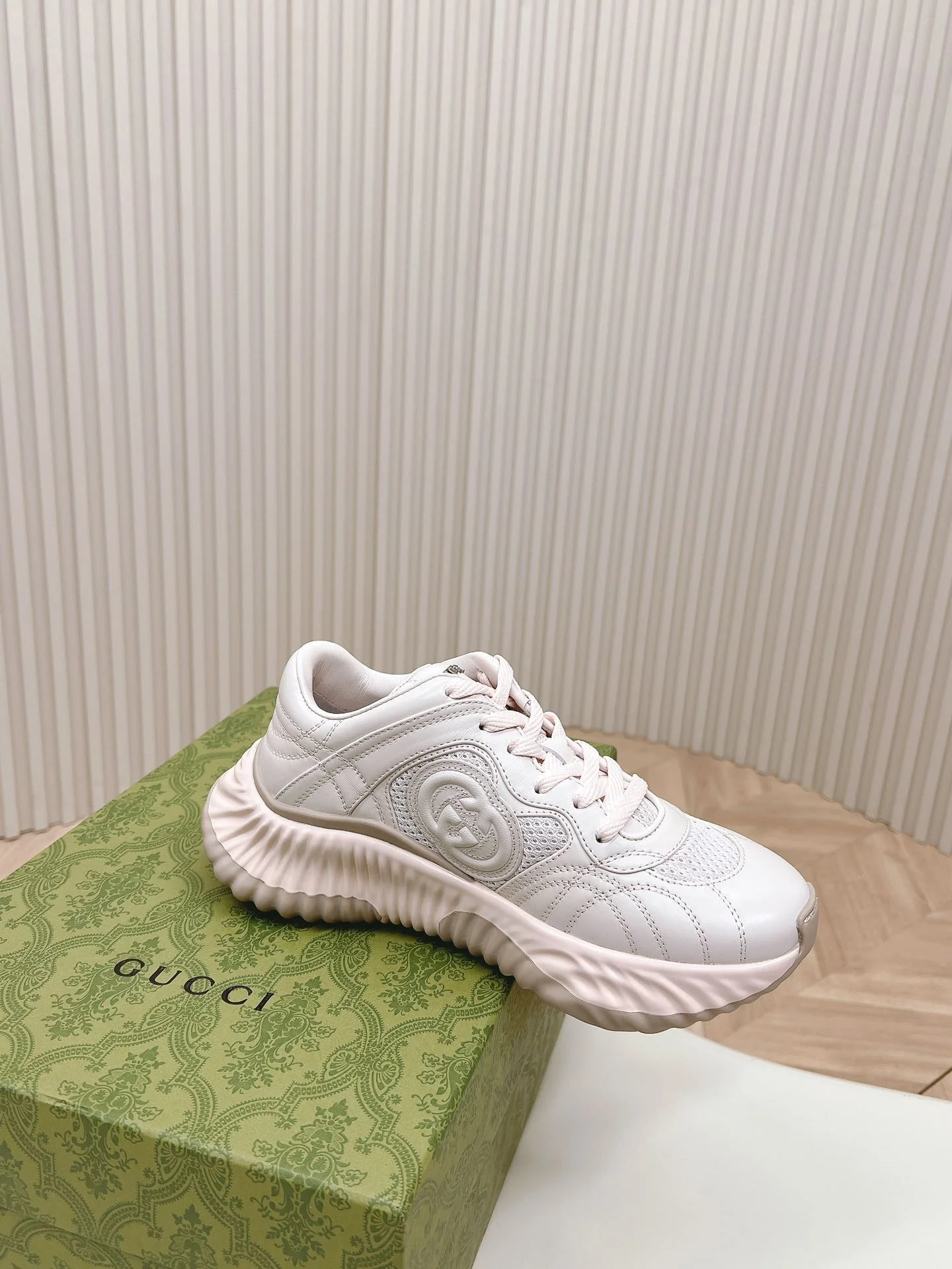 Brand-authenticated Gucci Rhyton Shoes