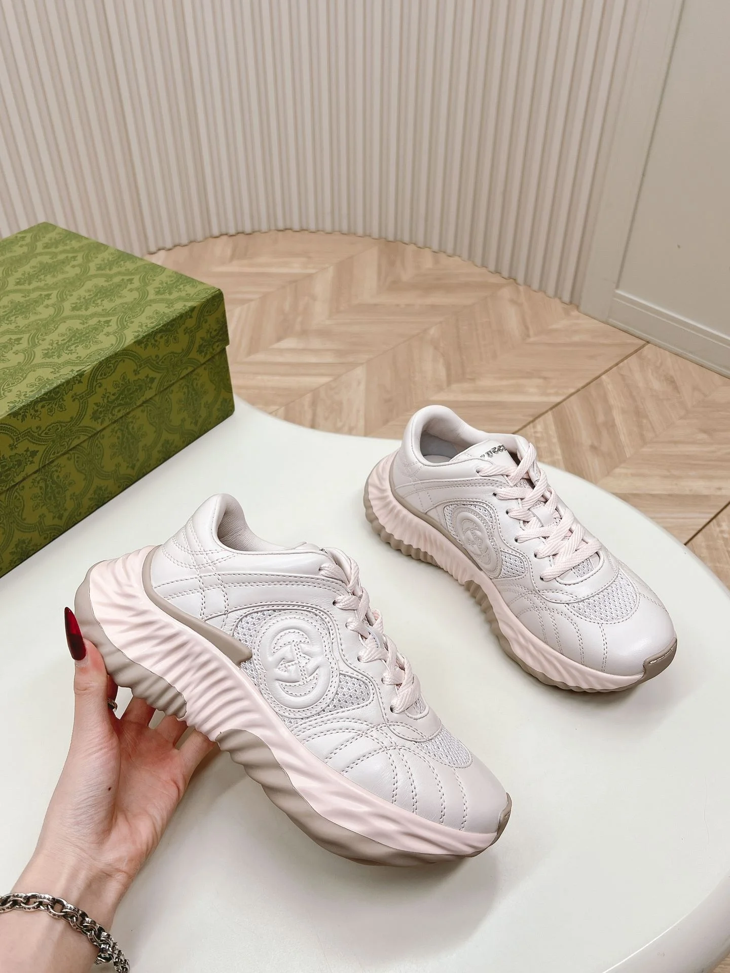 Brand-authenticated Gucci Rhyton Shoes