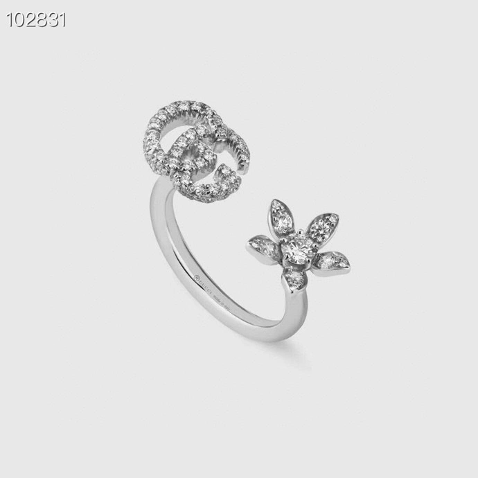 Indistinguishable Gucci Rings