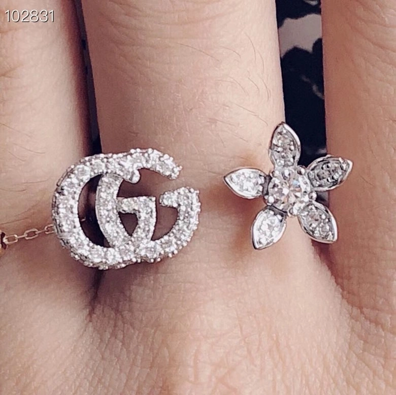 Indistinguishable Gucci Rings