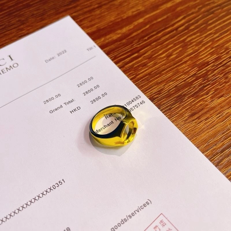 Indistinguishable Gucci Rings