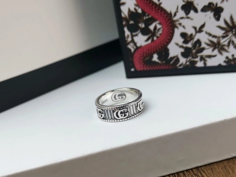 Indistinguishable Gucci Rings
