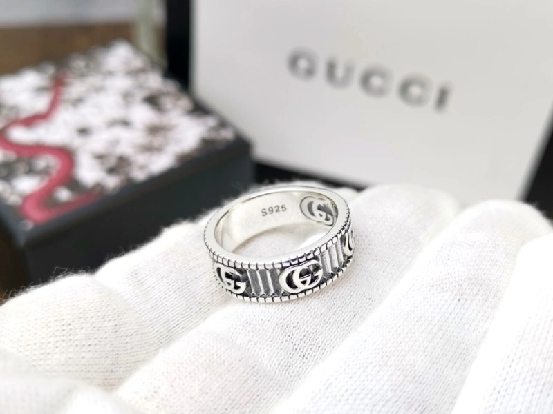 Indistinguishable Gucci Rings