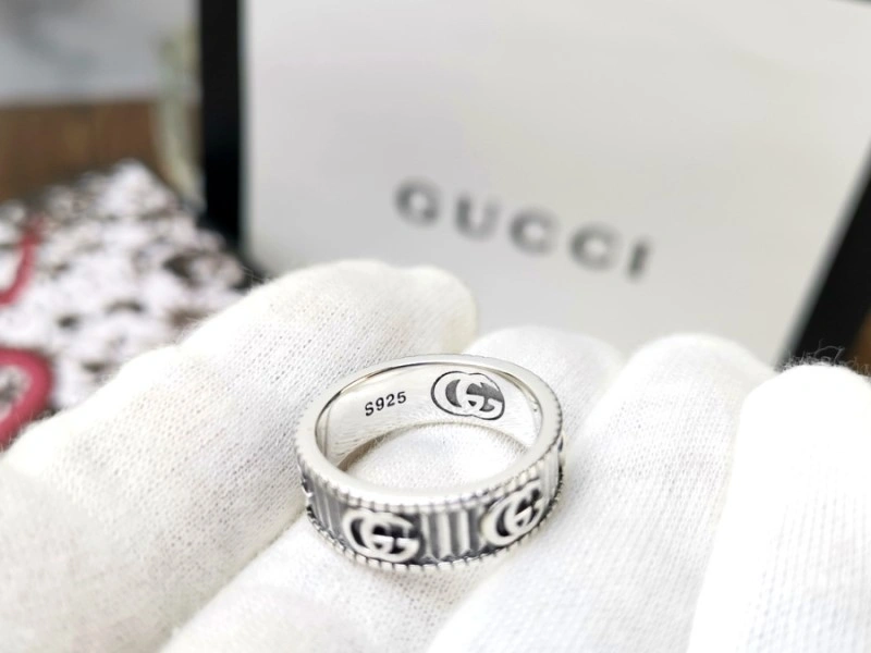 Indistinguishable Gucci Rings