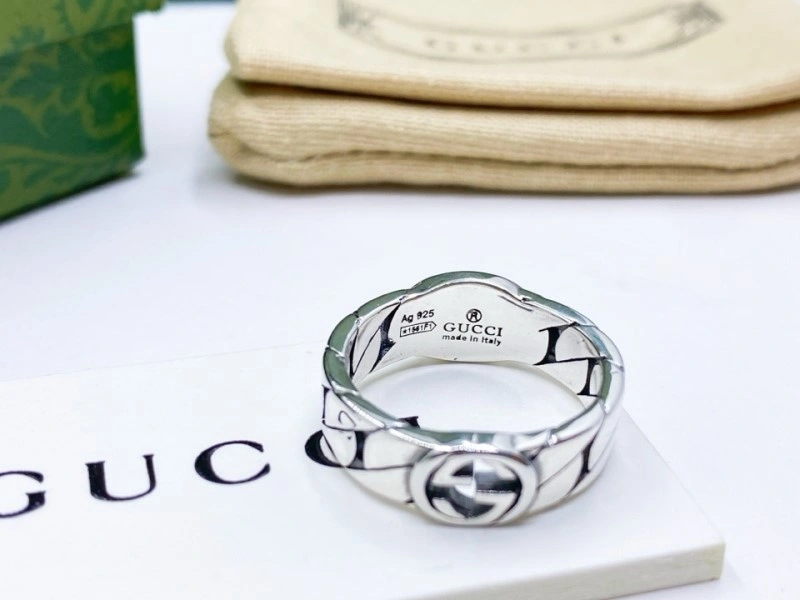 Indistinguishable Gucci Rings